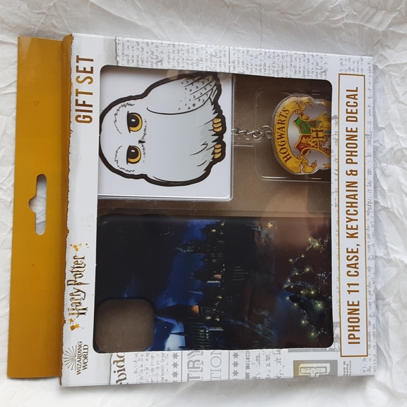 Warner Bros. | Cell Phones & Accessories | Harry Potter Iphone ...